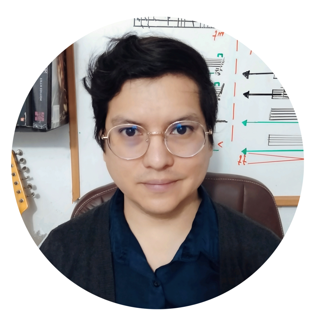 Alumnos Egresados - Universidad Tito Puente